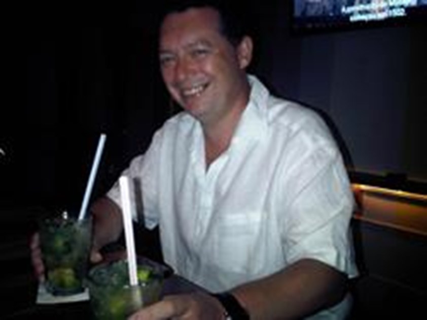 IAN STEADMAN is fundraising for Futures for Kids