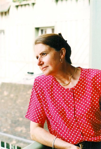 Felicity Reynolds is fundraising for Alzheimer's Research UK