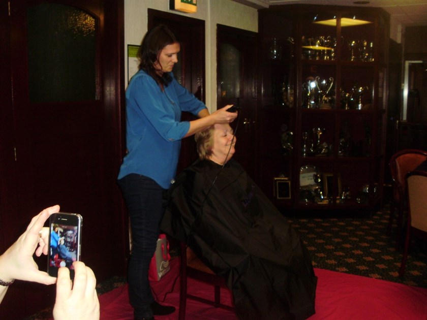 Sandra Griffiths is fundraising for Macmillan Cancer Support