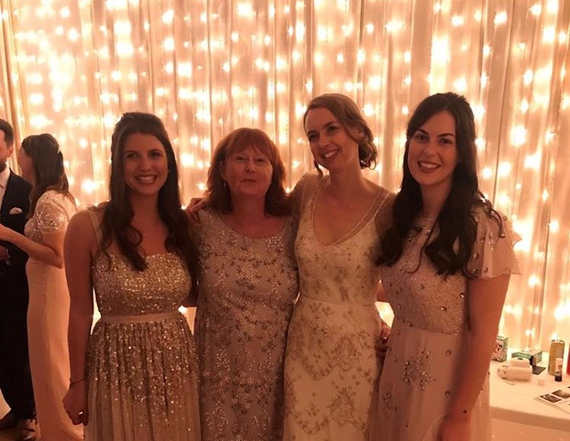 Ellie Gregson is fundraising for Macmillan Cancer Support