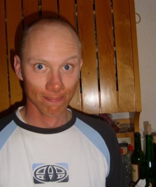 Jonathan Harris is fundraising for Great Ormond Street Hospital ...