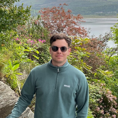 Sam Neilson is fundraising for Samaritans