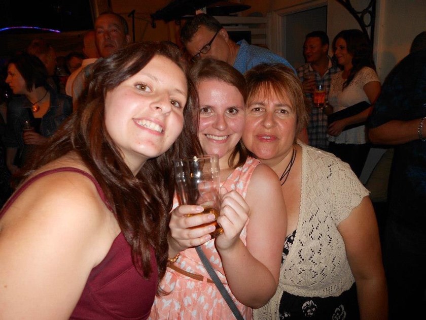 Sarah Hendy is fundraising for Cancer Research UK