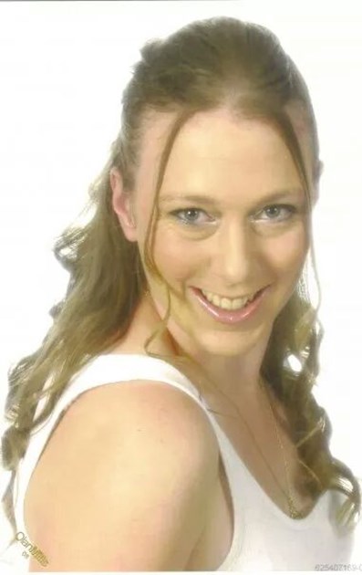 Kelly Horsley is fundraising for Cancer Research UK