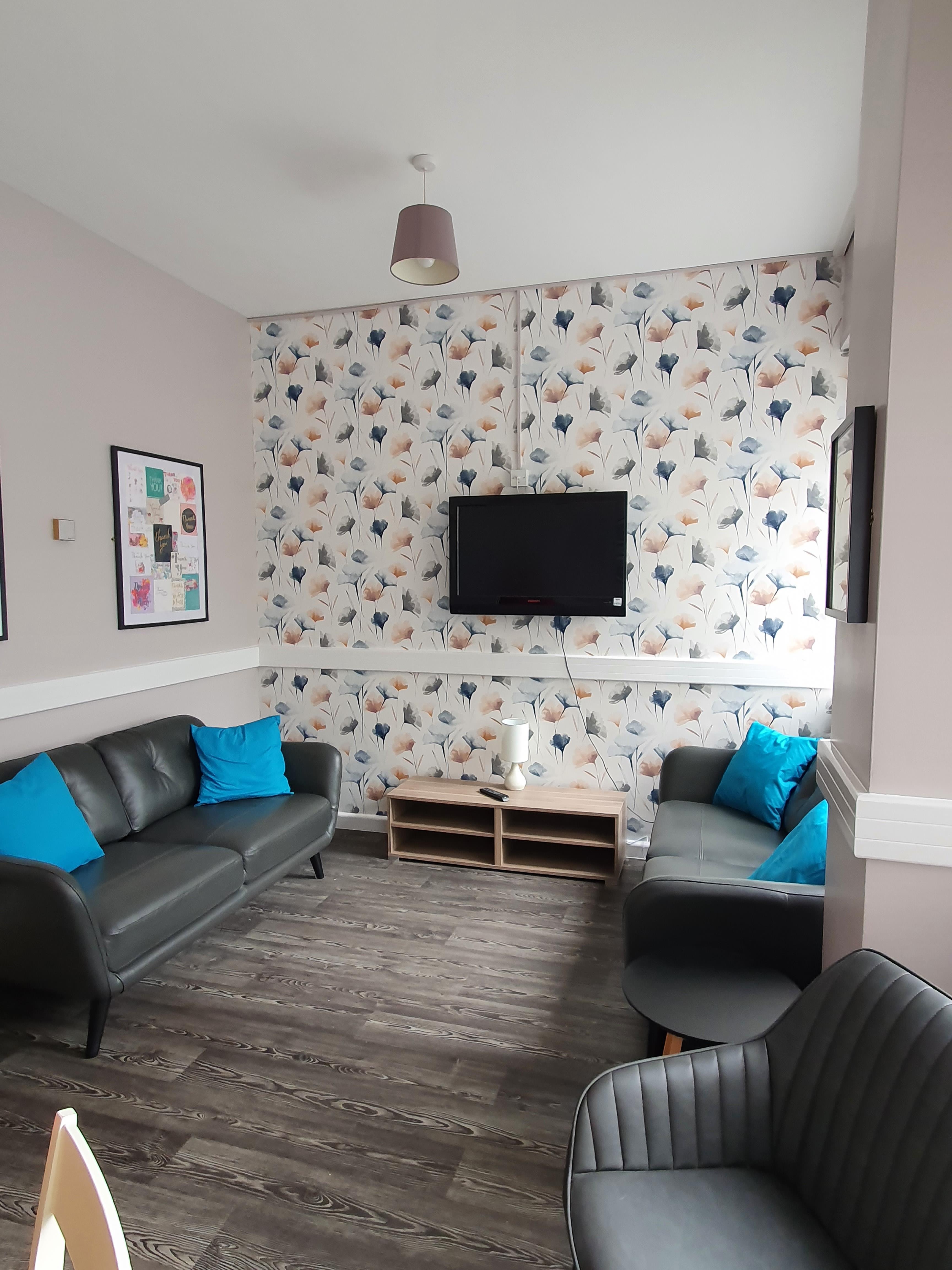 Ward B5 (Nephrology) Quiet Room at University Hospital of Wales ...