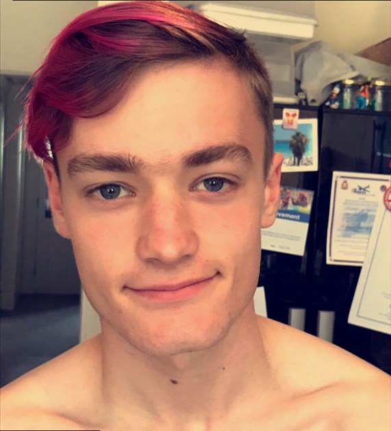 Lewis Whybrow is fundraising for Cancer Research UK