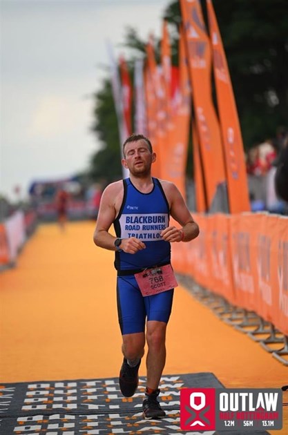 scott slater is fundraising for Teenage Cancer Trust