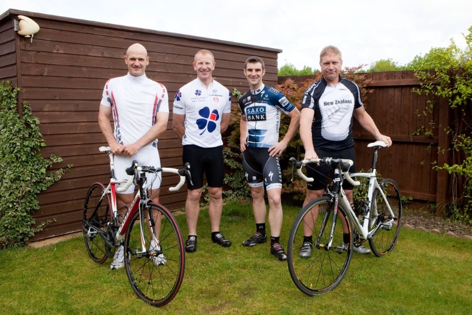 robert arrowsmith is fundraising for Hope House & Ty Gobaith