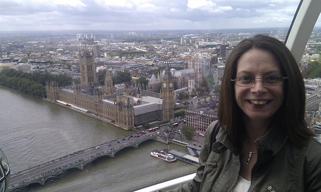 Vicky Hassall is fundraising for Macmillan Cancer Support