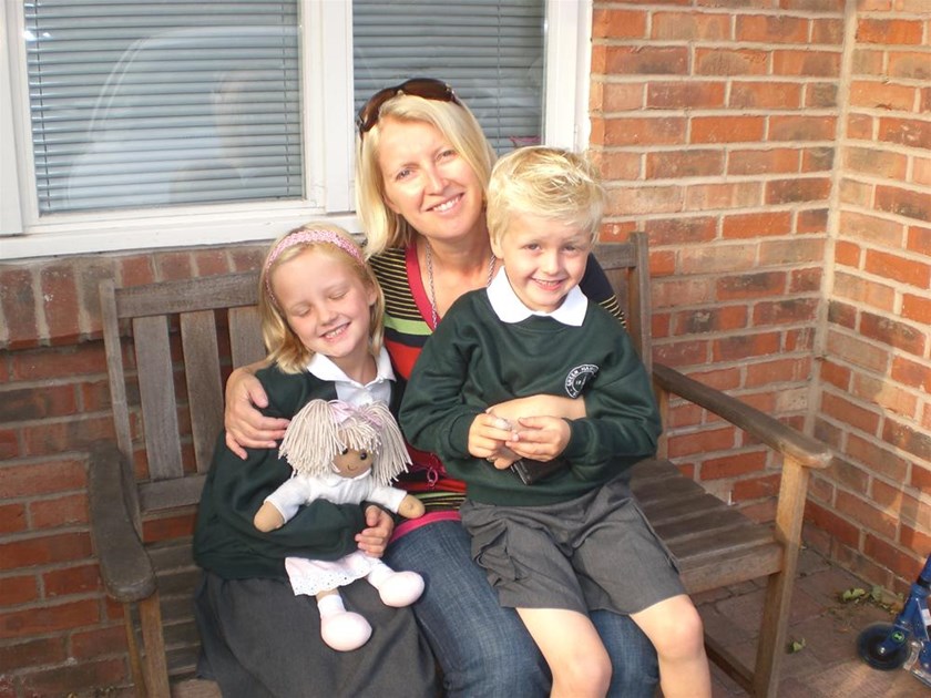 Elizabeth Hines is fundraising for Cancer Research UK