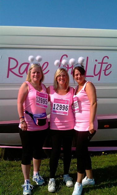 Fiona Lawrence is fundraising for Cancer Research UK