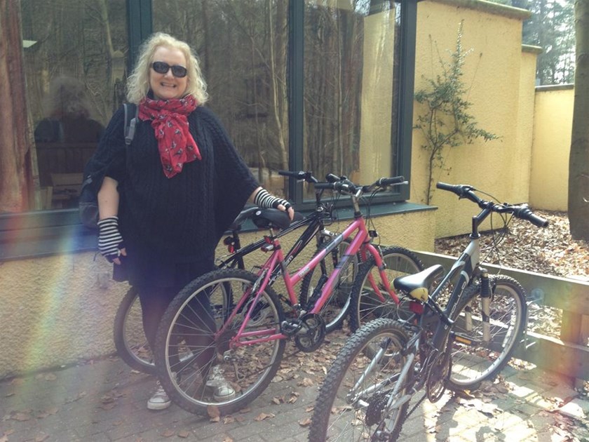 Lisa Frith-Sly is fundraising for St Helena Hospice