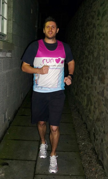 Scott Birse is fundraising for Young Lives vs Cancer