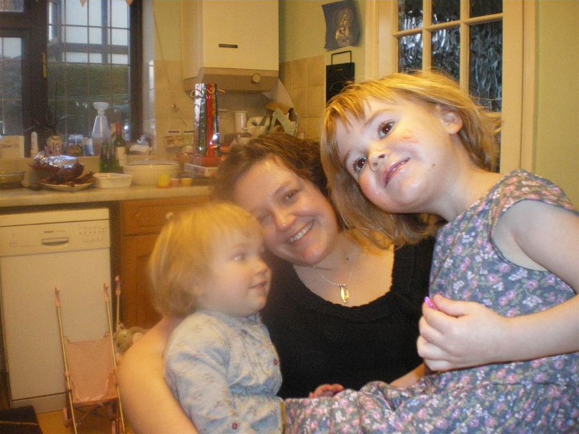 sue leach is fundraising for Cancer Research UK