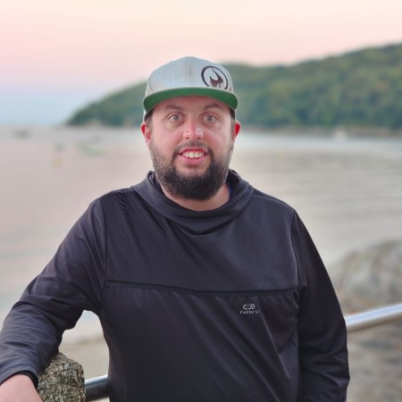 Frazer Lloyd-Davies is fundraising for St Luke's Hospice Plymouth