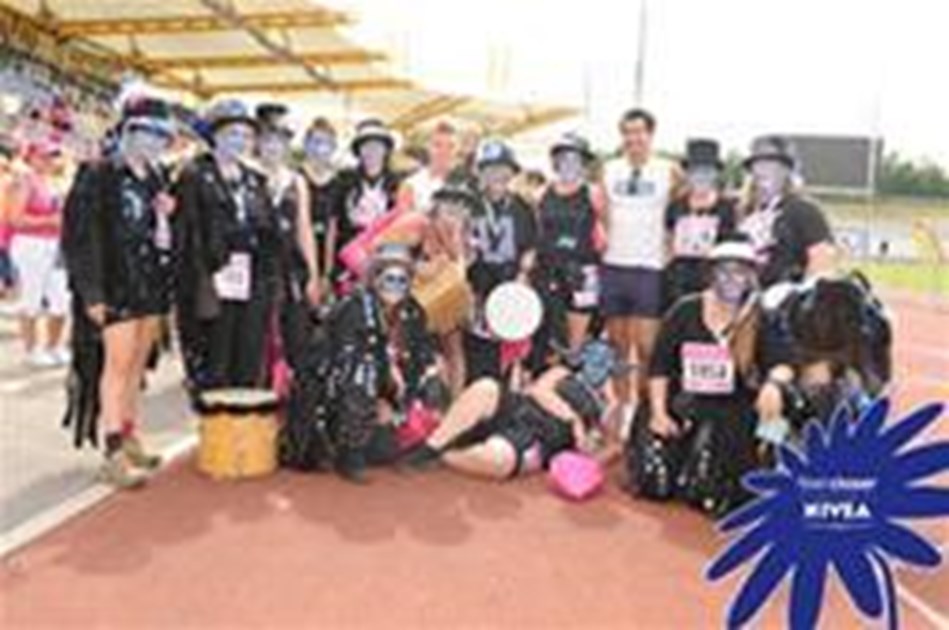 Deborah Perkins is fundraising for Cancer Research UK