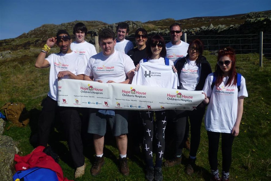 Gerallt Jones is fundraising for Hope House & Ty Gobaith