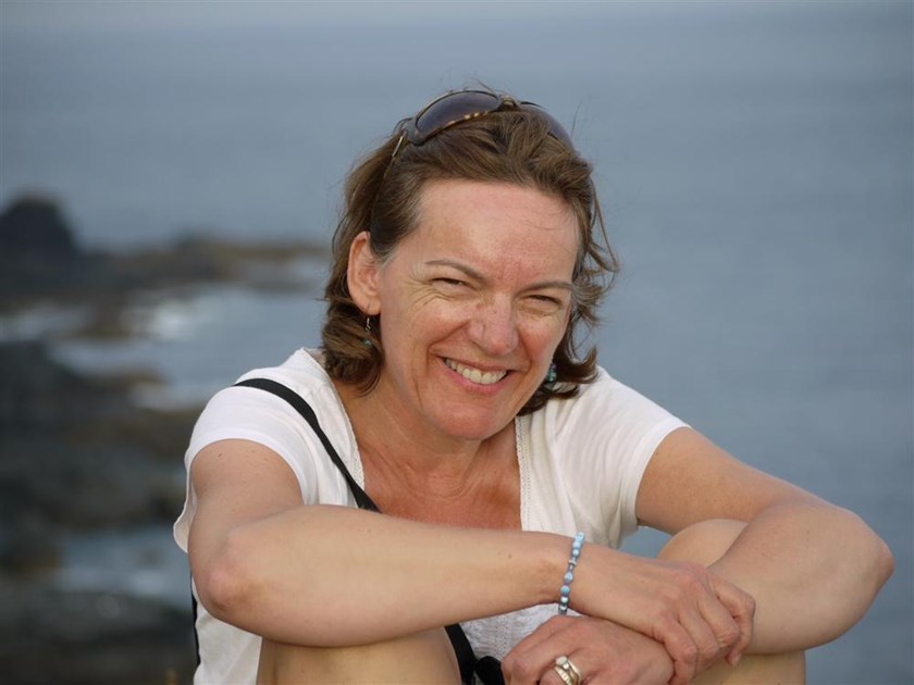 Rowena Simpson is fundraising for Macmillan Cancer Support