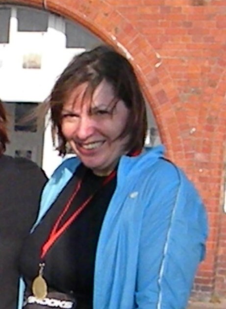 Elizabeth Henty is fundraising for Cancer Research UK