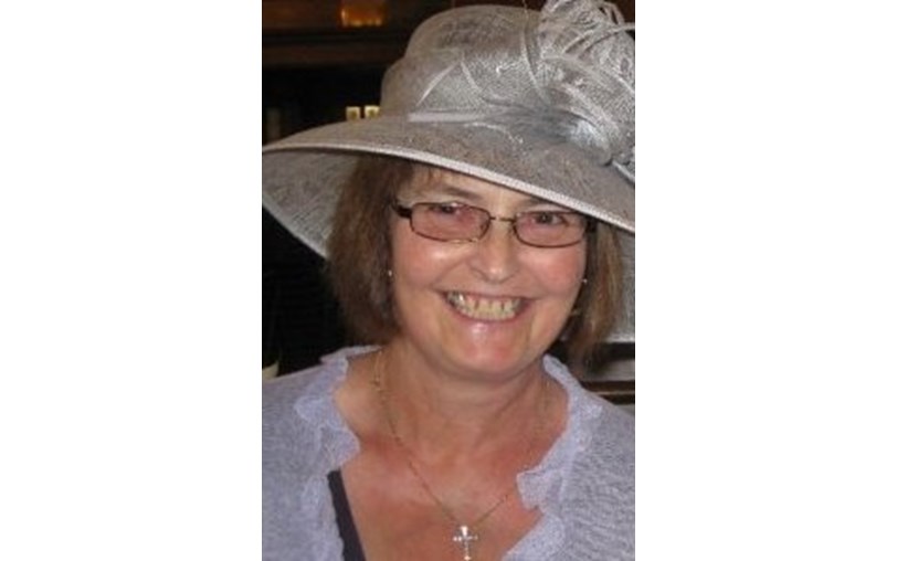 Alison Dowling is fundraising for Cancer Research UK