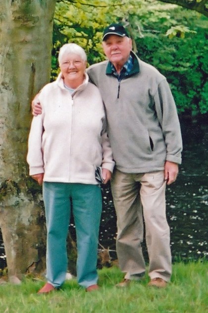 louise hunt is fundraising for Cancer Research UK