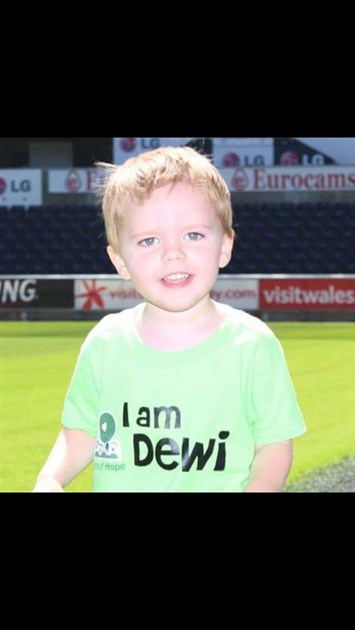 Jessica Moule is fundraising for Tree of Hope