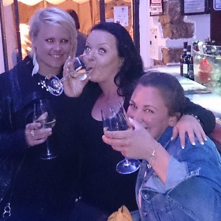 Debbie Donaldson is fundraising for Cancer Research UK