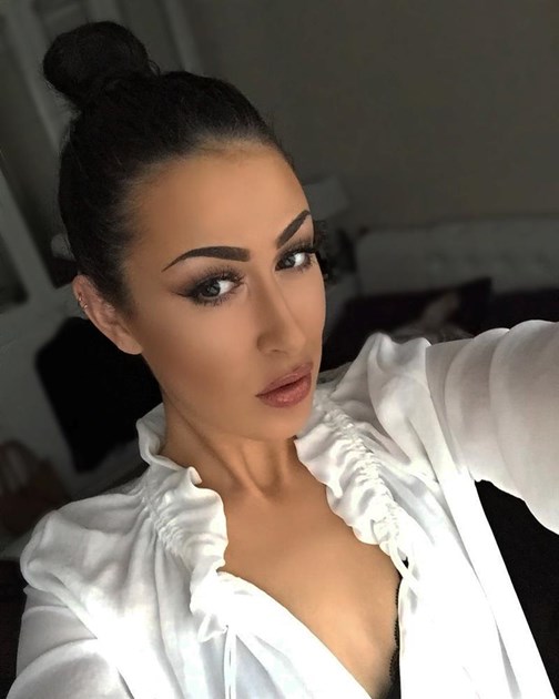 Amy Mercer is fundraising for Cancer Research UK