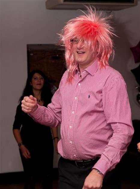 simon Reading is fundraising for Breast Cancer Now