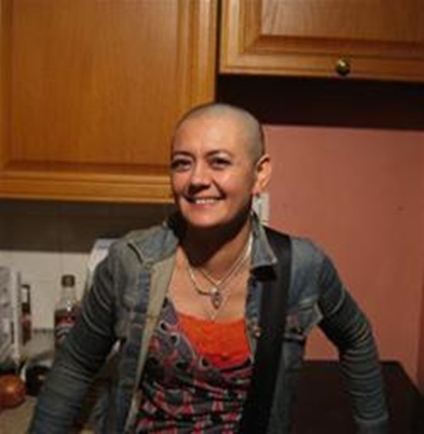 Lisa Temple-Cox is fundraising for Cancer Research UK