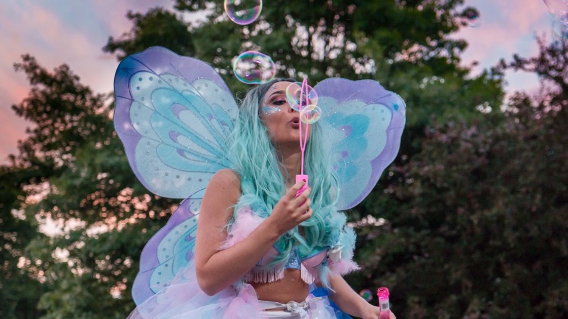 Micaela Smith is fundraising for St Giles Hospice