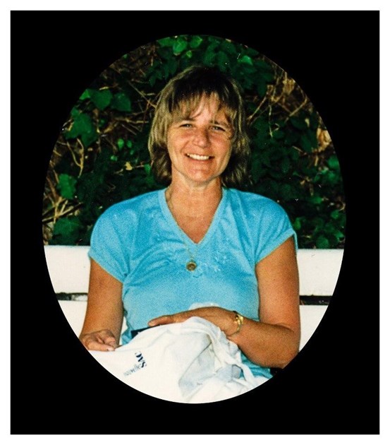 Angela Briggs is fundraising for Cancer Research UK
