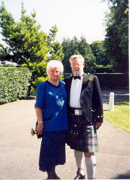 Helen Donaldson is fundraising for Cancer Research UK