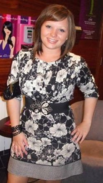 Lynsey Russell is fundraising for Cancer Research UK