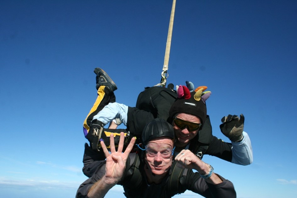 Dean Cooper is fundraising for Cancer Research UK