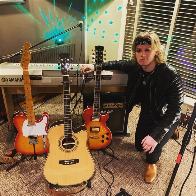 Luke Flear is fundraising for NHS Charities Together