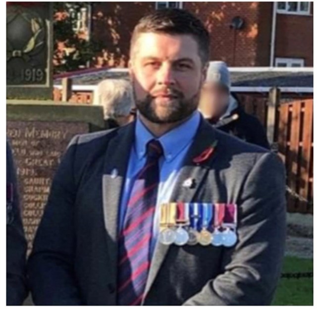Craig Sharratt is fundraising for Help for Heroes