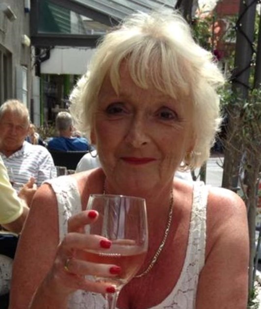 Hannah Simpson is fundraising for Pendleside Hospice