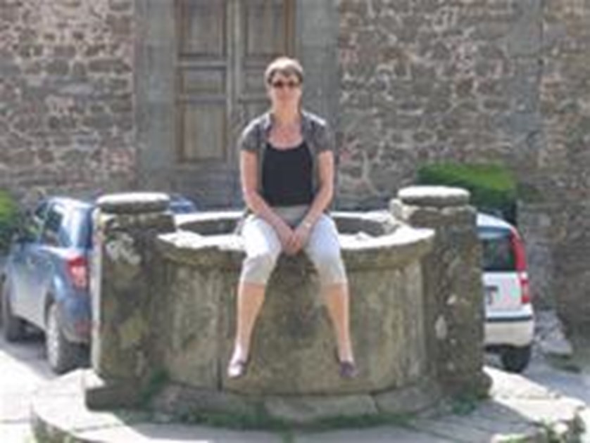 Robin Geller is fundraising for Cancer Research UK