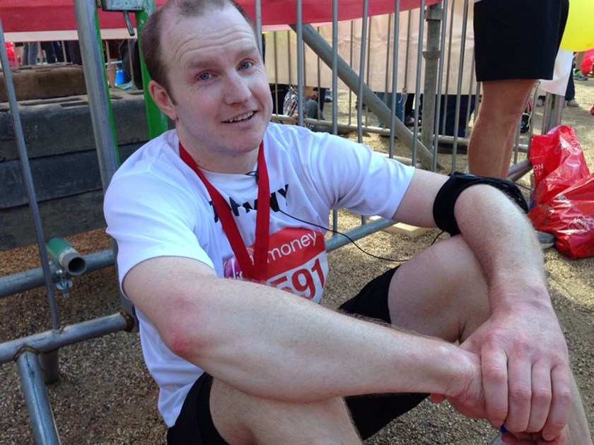 JONATHAN KNOTT is fundraising for Macmillan Cancer Support