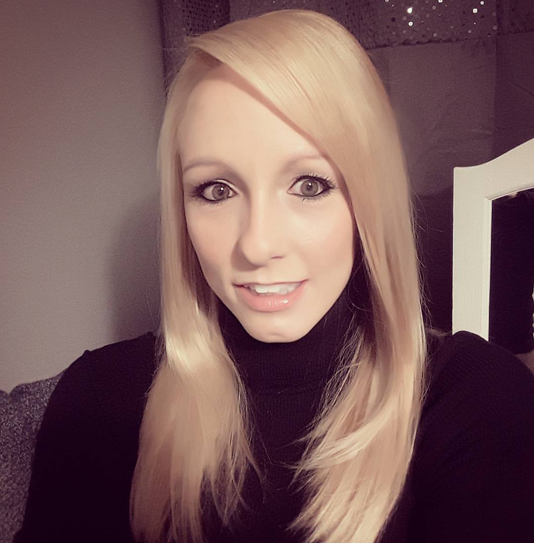 Kim Singleton is fundraising for Cancer Research UK