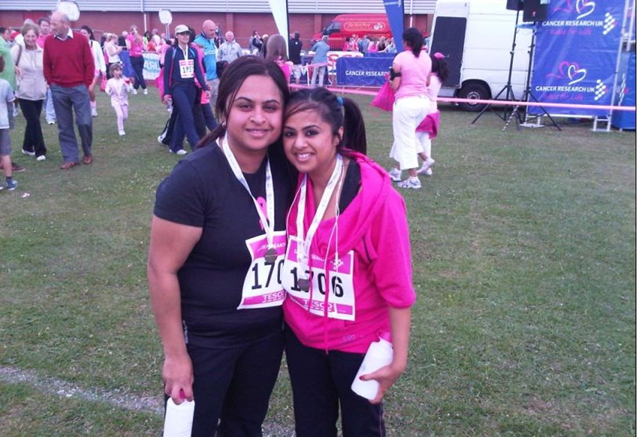 Sarah Leadbetter is fundraising for Cancer Research UK