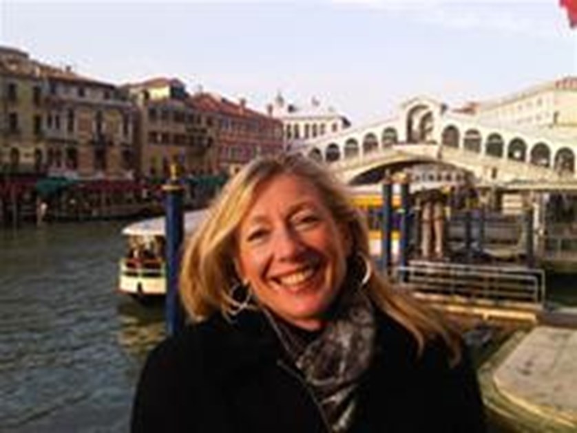 Angela Burrow is fundraising for Cancer Research UK