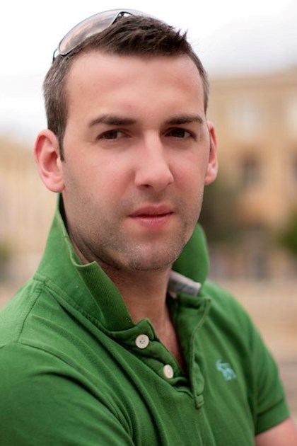 Mark Edmondson is fundraising for Magic Moments