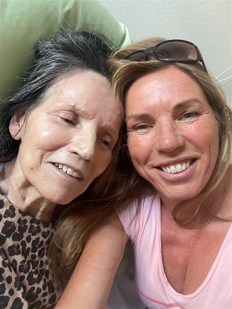 Michelle Raphael is fundraising for Alzheimer's Research UK