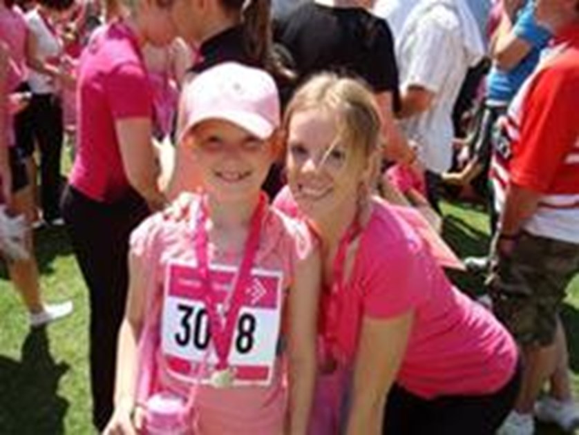 Lisa Manning is fundraising for Cancer Research UK