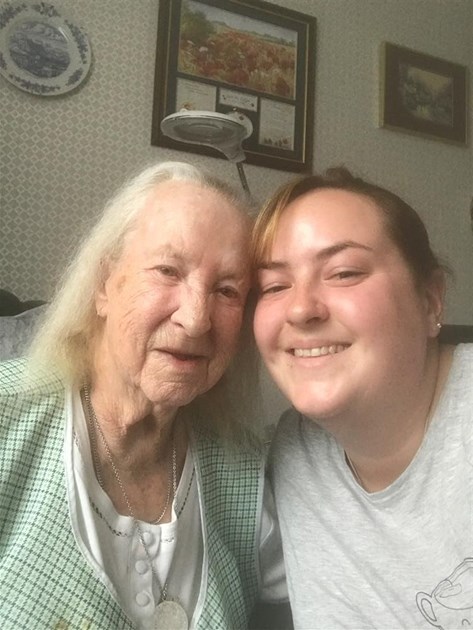 Hollie Craggs is fundraising for Macular Society