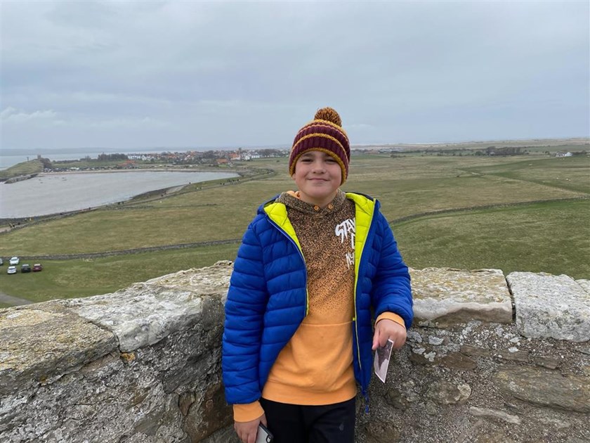 Oliver Regan is fundraising for Twins Trust