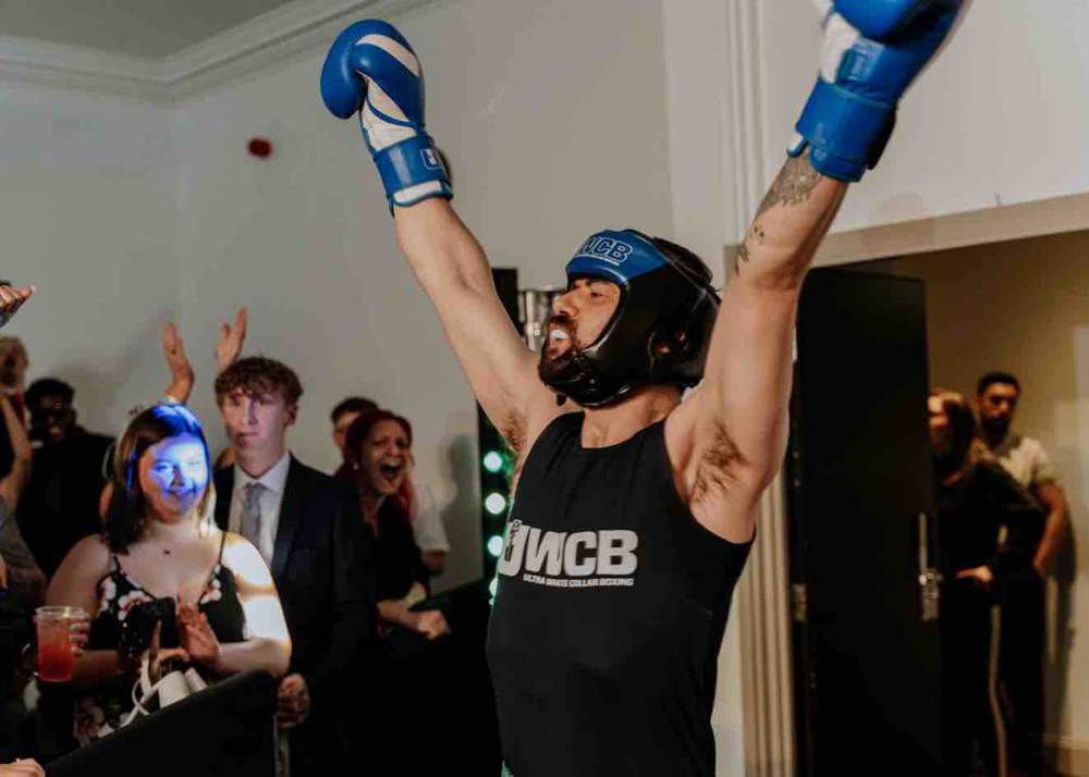 Lee Harkins is fundraising for Cancer Research UK