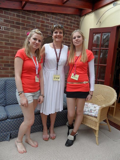 Isabel Dent is fundraising for Cancer Research UK